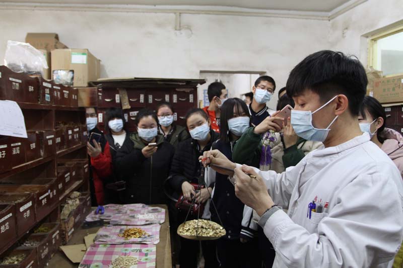 Fangshan Hospital of TCM Enriched the Activity of “Bringing TCM Culture ...