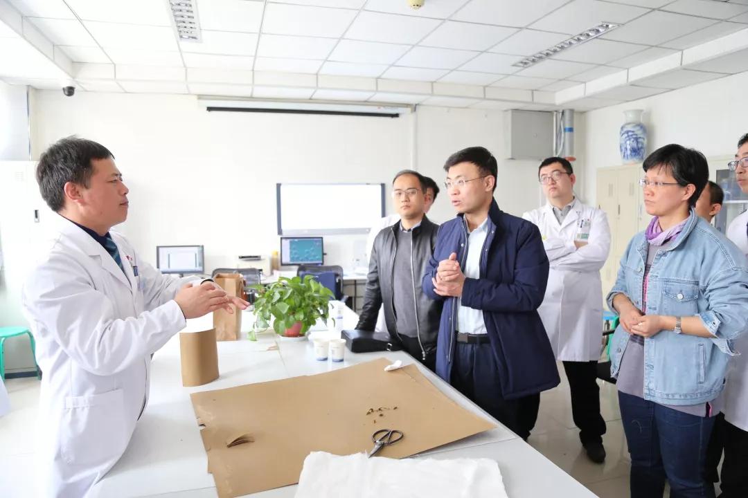 Experts of Fengsheng on a Visit to Xianghe -- Phase IV of Teaching of Appropriate Technology of ...